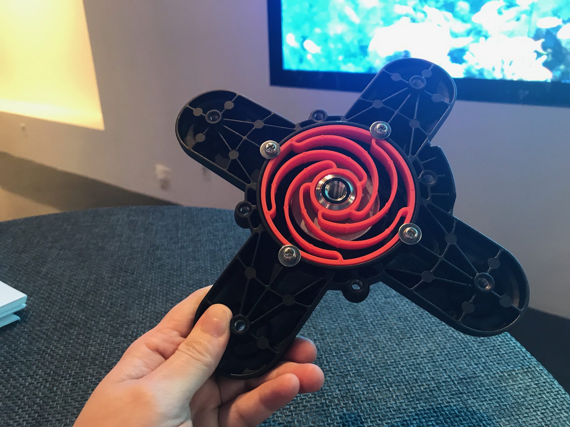 Barco Enters LCD Video Wall with Solution That Even Includes the Mount ...