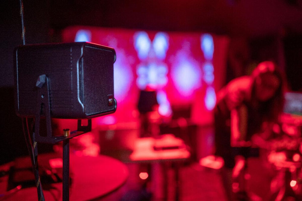 KV2 and TiMax Produce a Tasty Mix at Sound Kitchen in Prague – rAVe [PUBS]