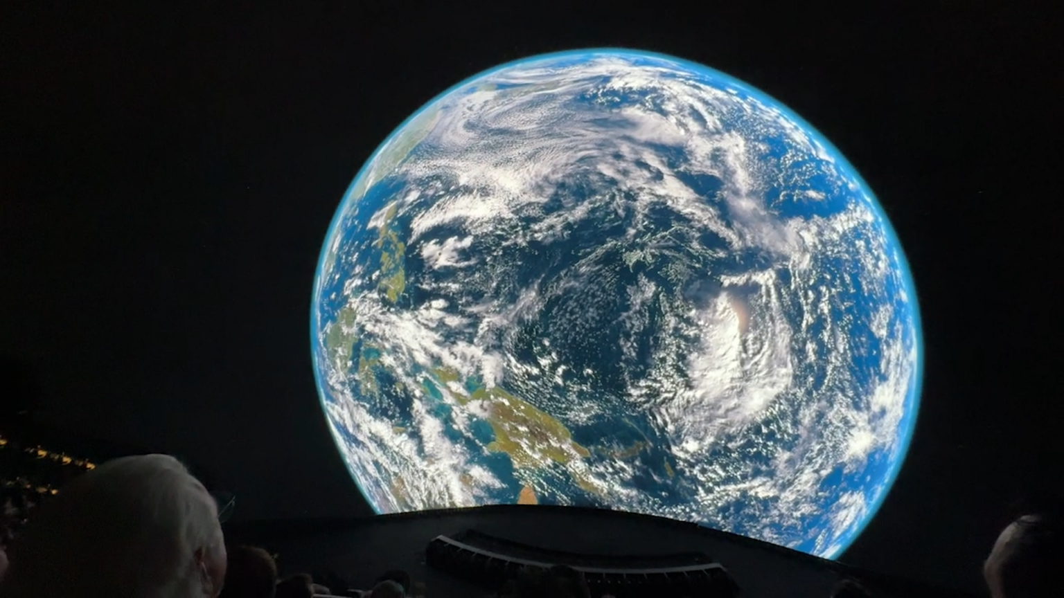 A Night to Remember: An Evening at the Sphere – rAVe [PUBS]